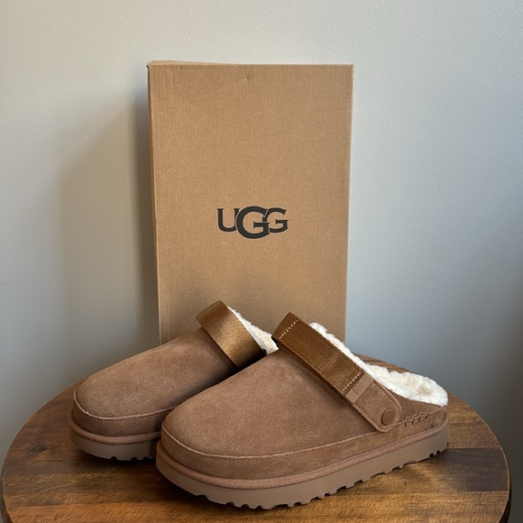 UGG | Shoes | Ugg Goldenstar Cozy Clog | Poshmark